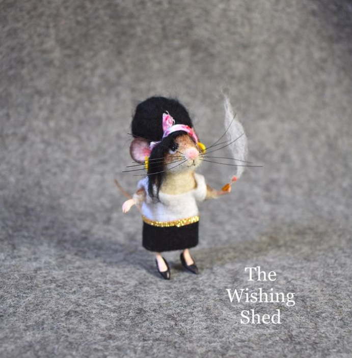 Textile Artist Re-creates Famous Characters as Adorable Mice Dolls ...