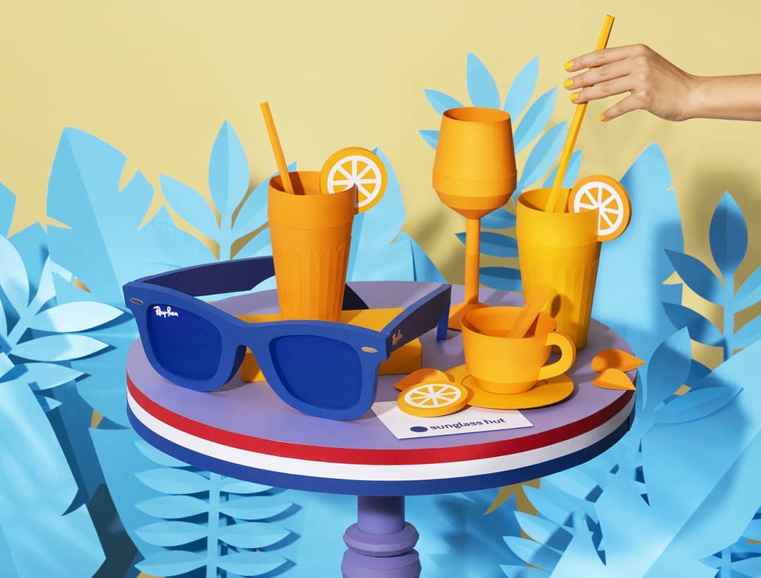 Victoria Bee Makes Oversized Paper Props - MobiSpirit